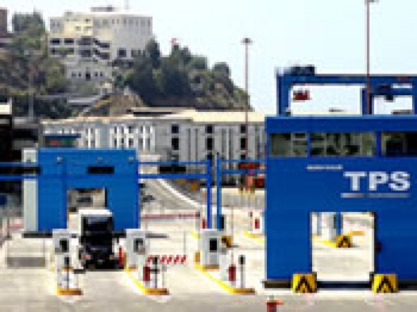 Exitoso debut de Gates automáticos en TPS - MundoMaritimo