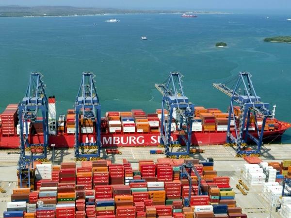 Nave "Cap San Tainaro" realizó su recalada inaugural en el Puerto de ...