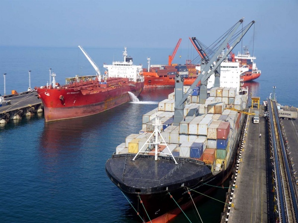 Puerto de Acajutla tendrá que construir nuevos atracaderos para El ...