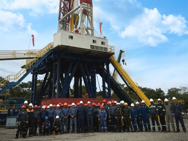 Ecuador aumentaría su producción petrolera en 5 mil barriles diarios ...