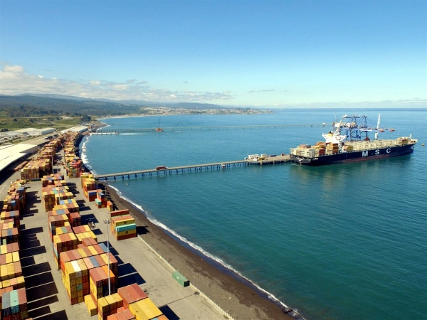 Puerto Coronel recibirá dos nuevas grúas portacontenedores en febrero ...