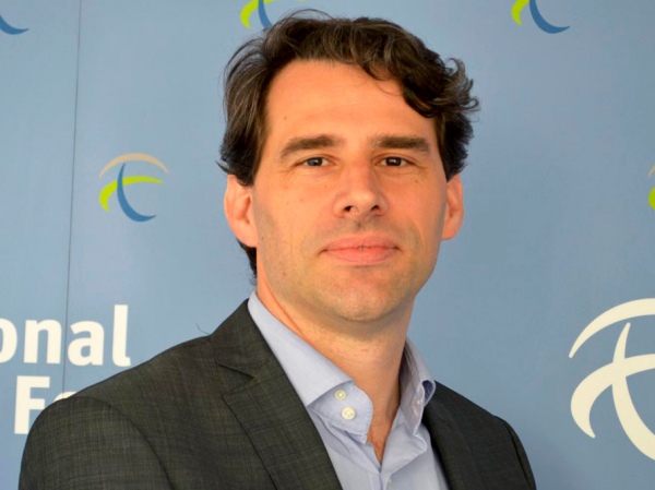 Olaf Merk, ITF: "Someter el transporte marítimo a un impuesto mínimo ...