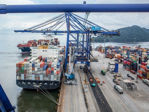 Puerto de Paranaguá de Brasil alcanza récord histórico al movilizar 95. ...