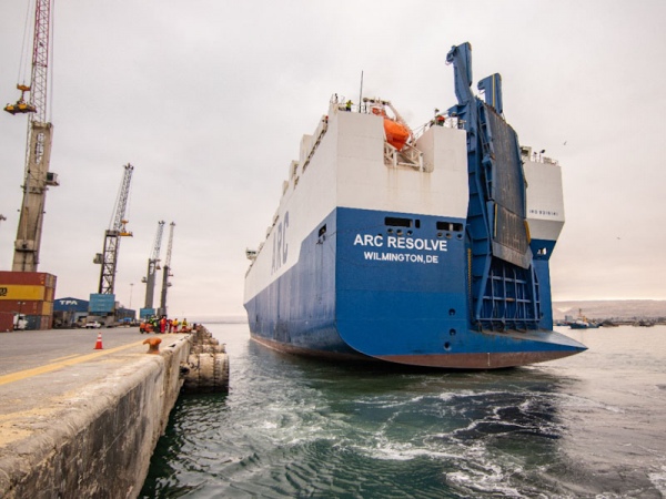 Terminal Puerto Arica atiende con éxito a car carrier "ARC Resolve" de ...