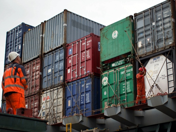 Actores mundiales de la logística de contenedores desconfían del futuro ...