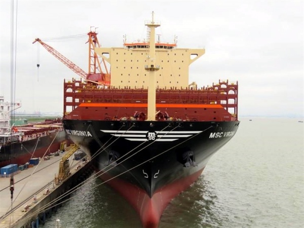 Yangzijiang Shipbuilding entrega segundo portacontenedor GNL de doble ...