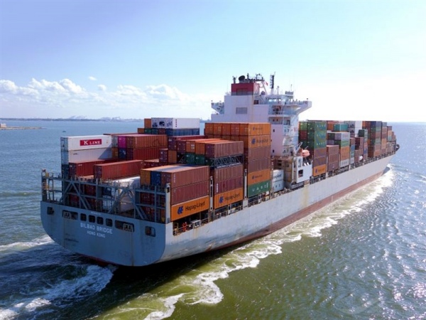 Seaspan aumenta un 5% flujo de caja por contratos hasta los US$18.600 ...
