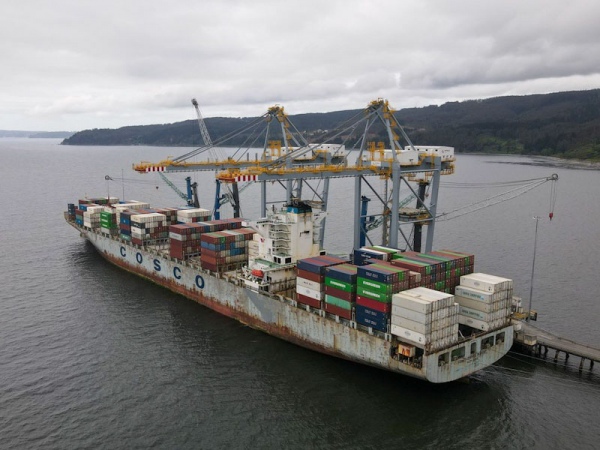 DP World Lirquén inaugura dos grúas Súper Post Panamax de última ...