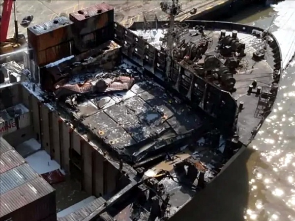 Incendio y explosión en el portacontenedores YM Mobility en China ...