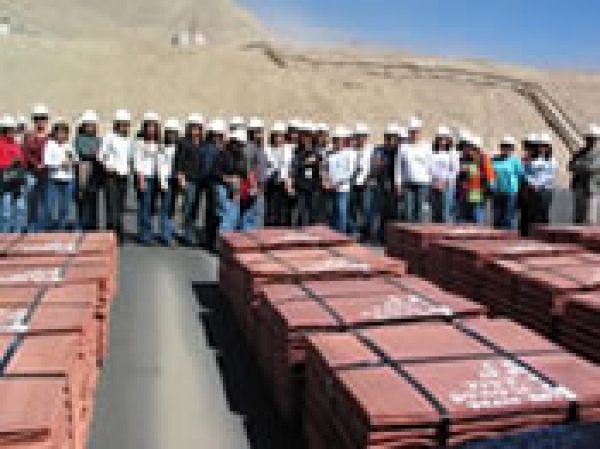 Minera Lomas Bayas vende 33 mil toneladas de cobre - MundoMaritimo