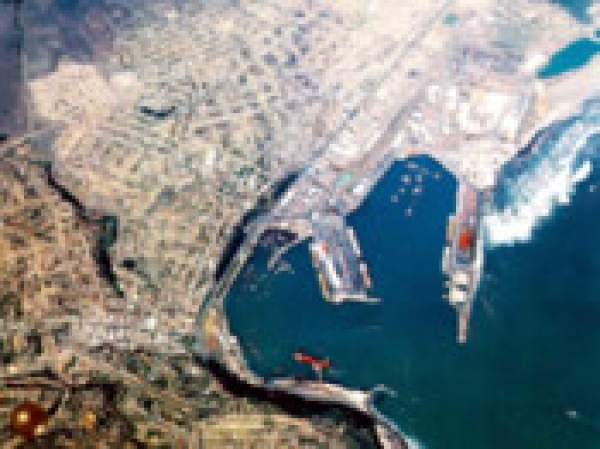 Terquim ahora arremete contra muelle de Vopak - MundoMaritimo